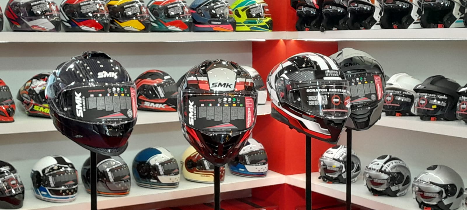 Koleksi 4 Helm Baru SMK & STUDDS 2025 Hadir IMOS 2025